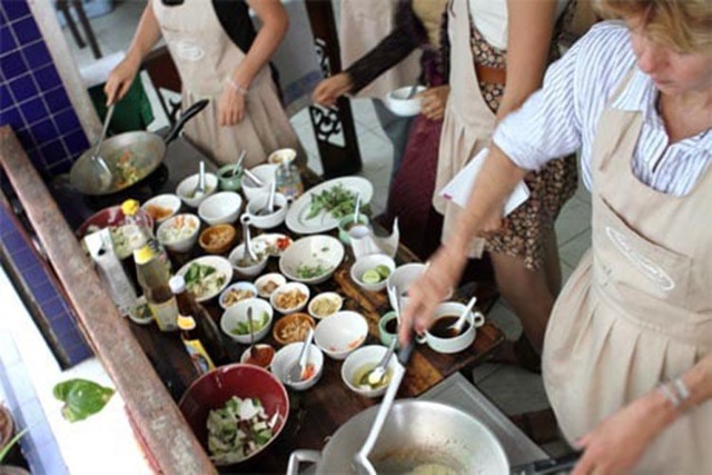 Thai Cooking Class Bangkok & Chiang Mai, Thailand + NYC - May Kaidee