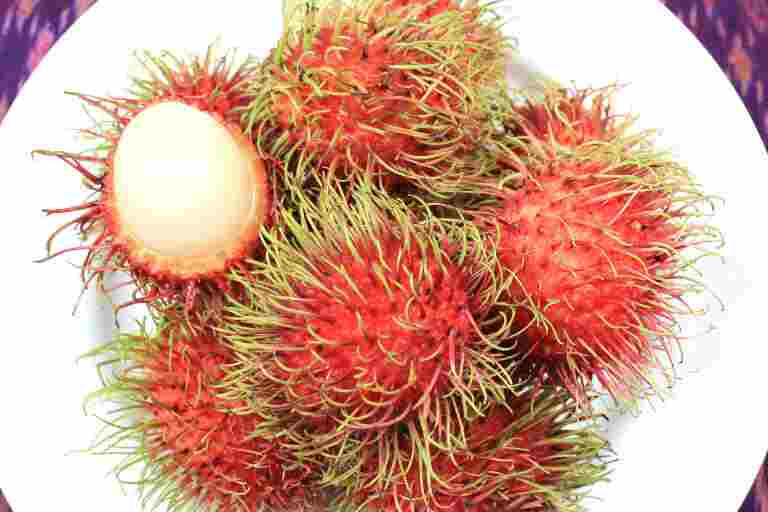 Thai Ingredient Index - Rambutan - May Kaidee